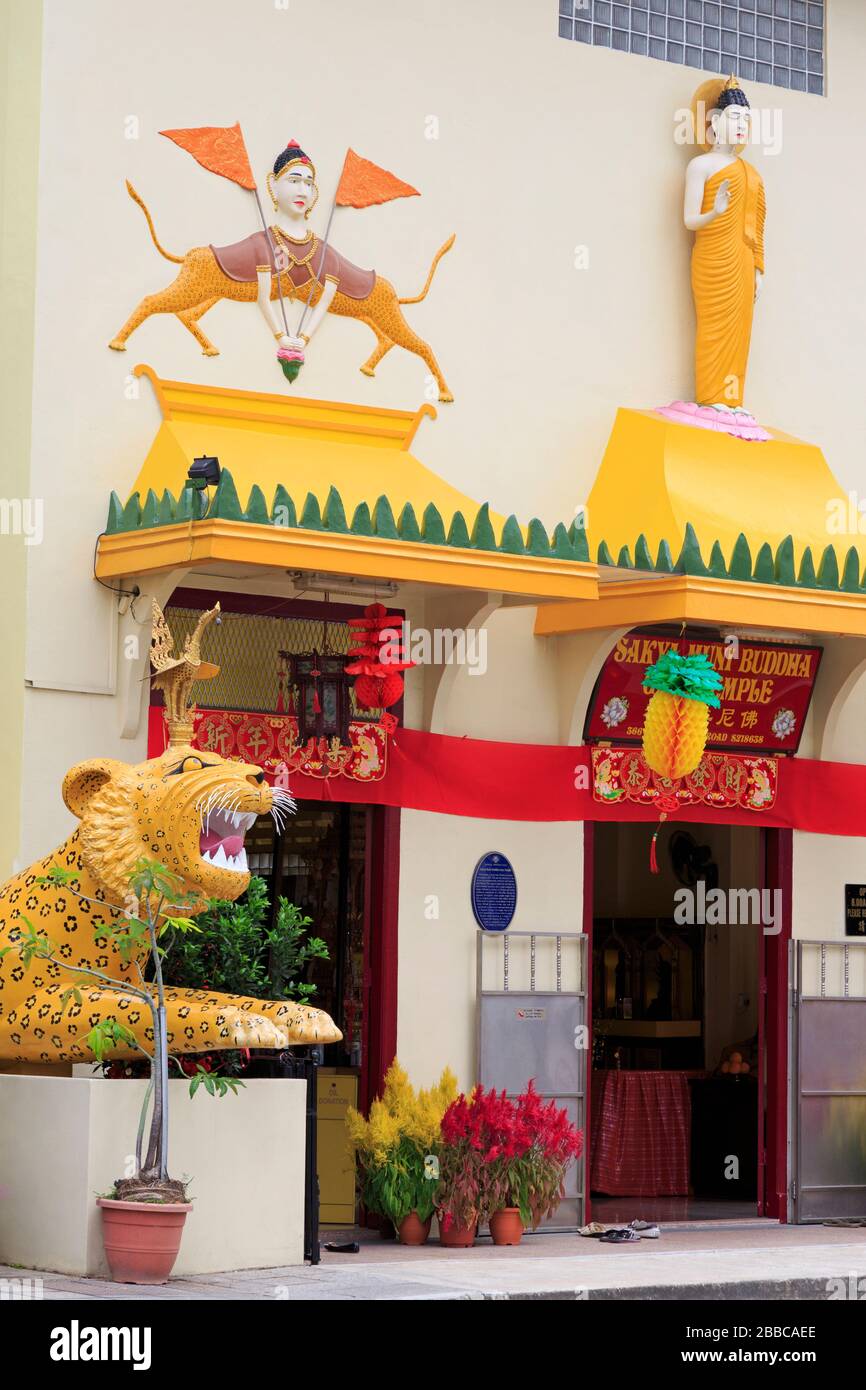 Little india sakya muni buddha hi-res stock photography and images - Alamy