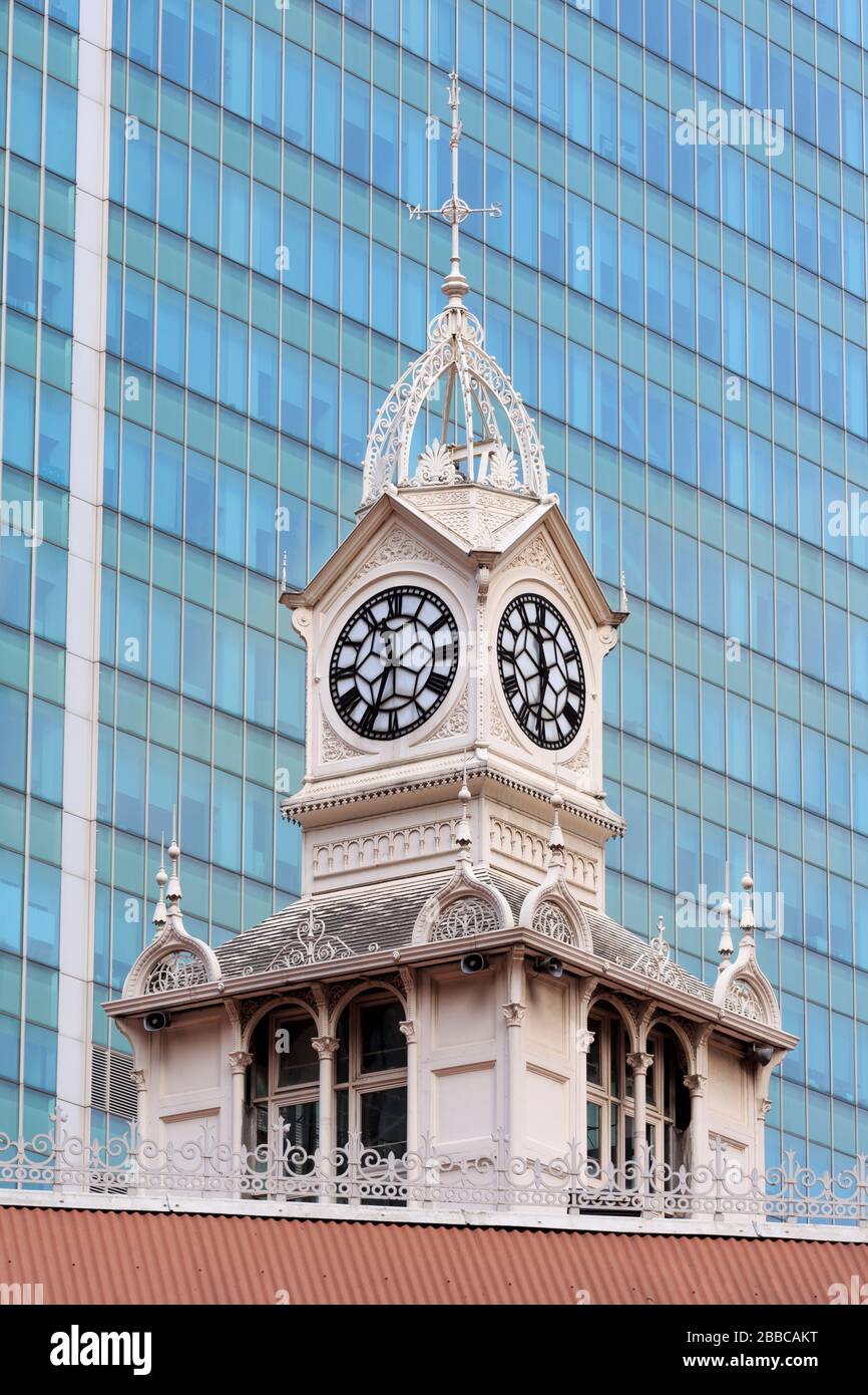 Singapore Clock Tower High Resolution Stock Photography and Images - Alamy