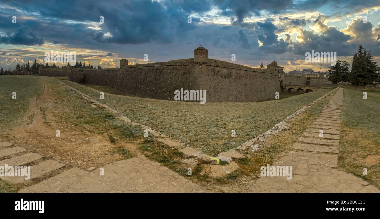Five ramparts hi-res stock photography and images - Alamy