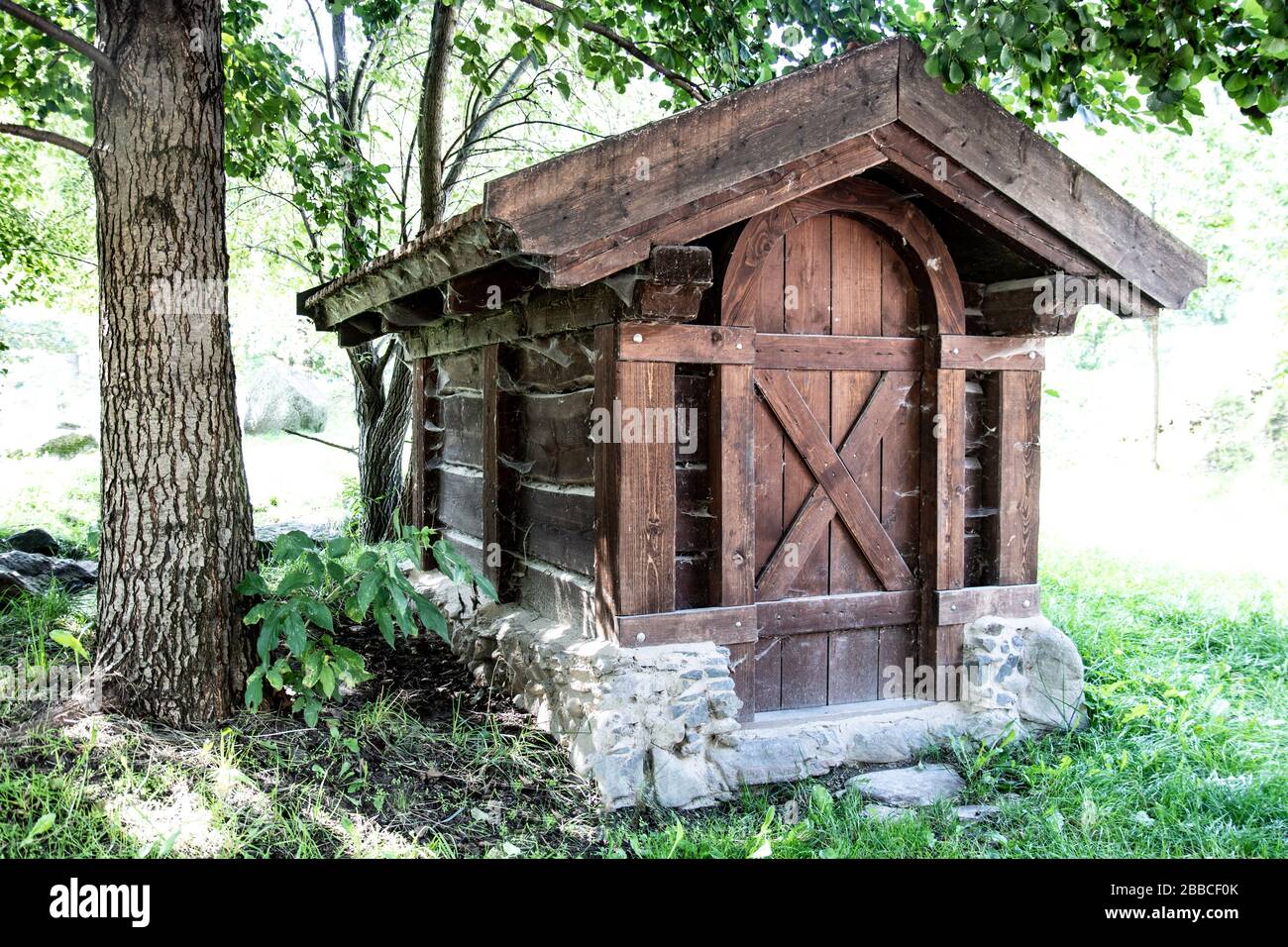 Wooden no one in the outdoor tree nature hi-res stock photography and ...