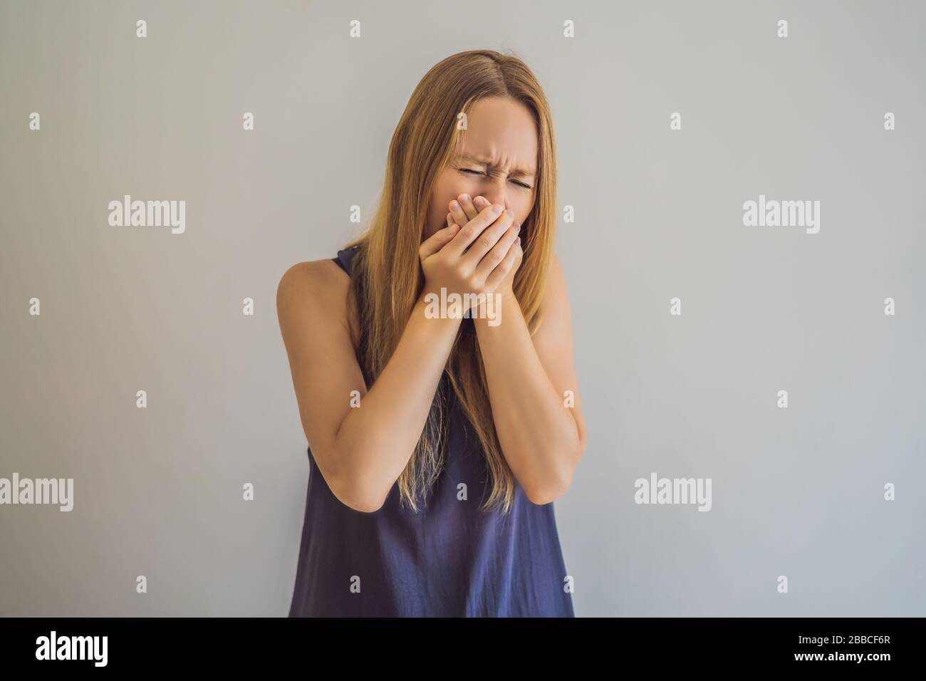 Comparison between wrong and right way to sneeze to prevent virus ...