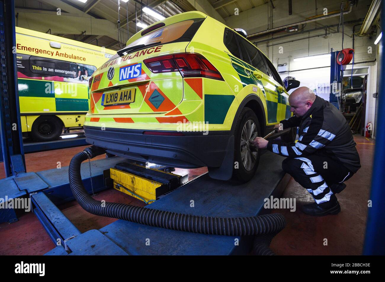 Mechanic uk hi-res stock photography and images - Alamy