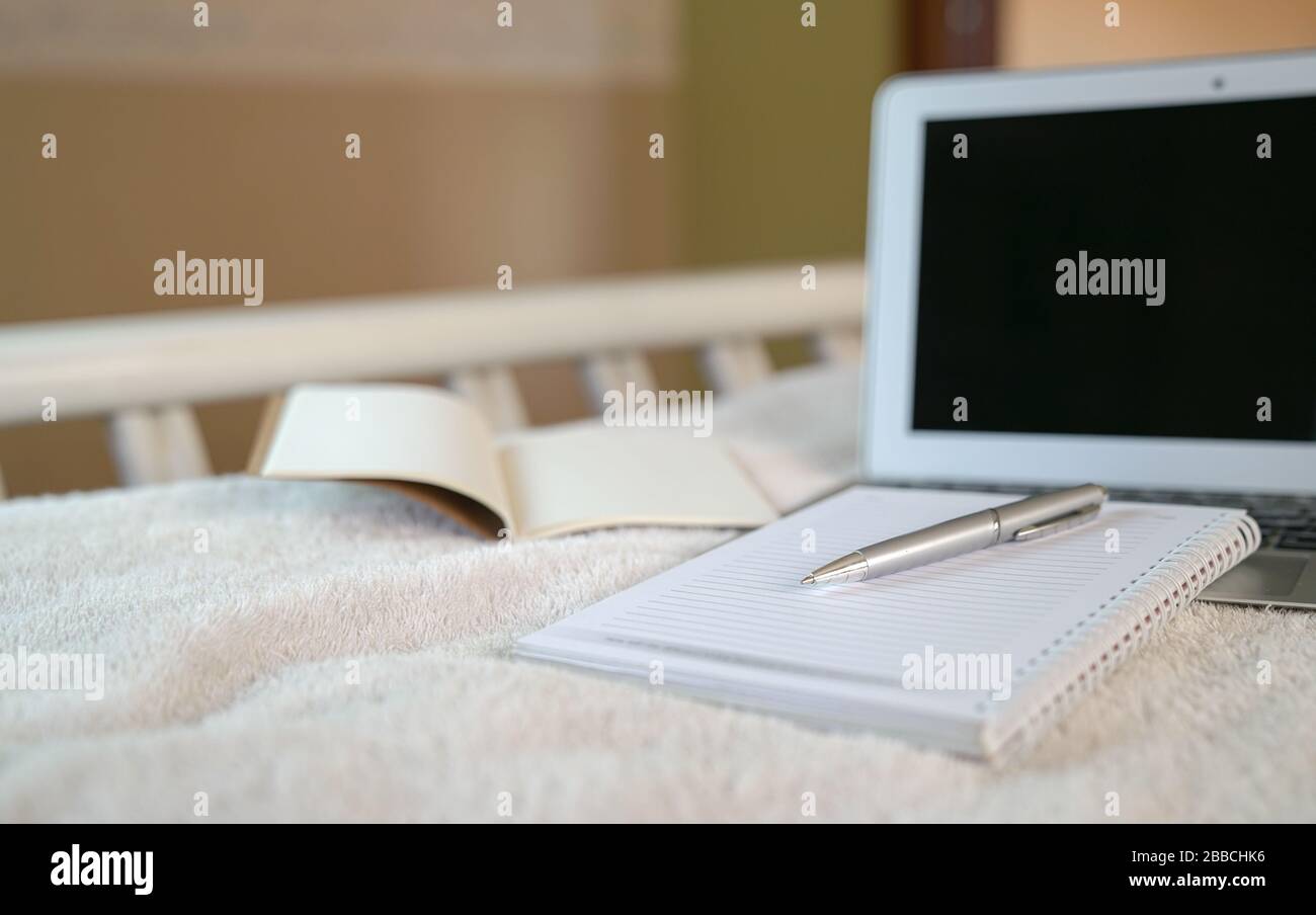 Work notepad hi-res stock photography and images - Alamy