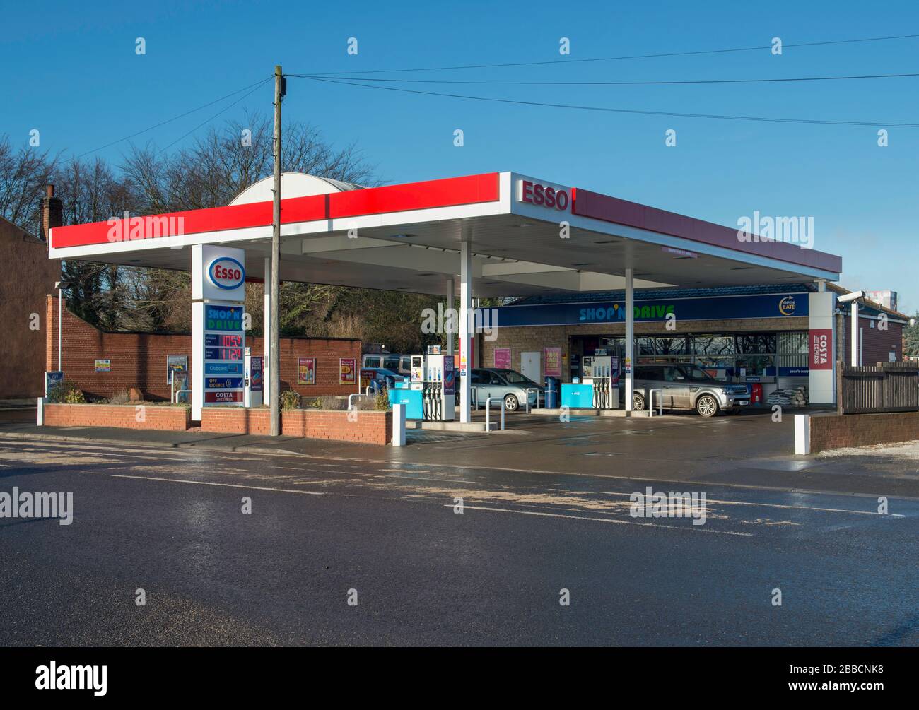 Esso petrol station uk hi-res stock photography and images - Alamy