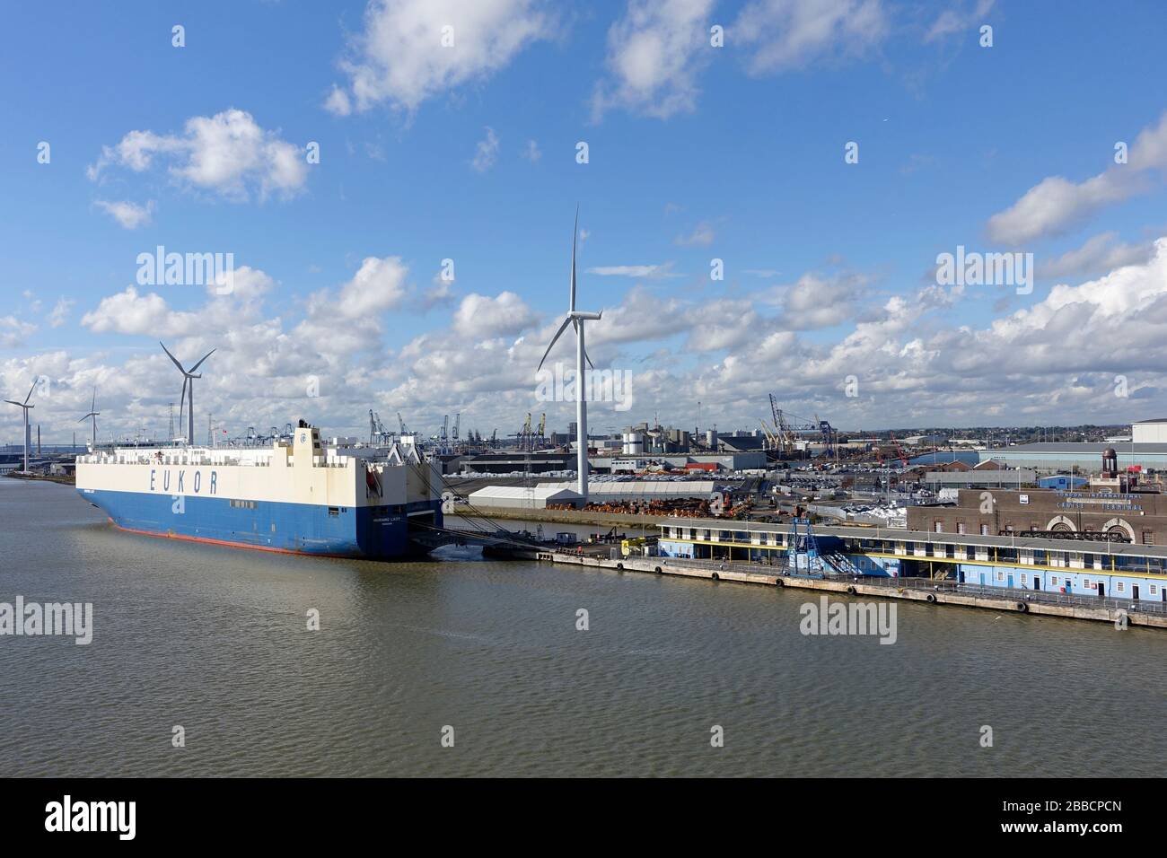 Tilbury cruise terminal hi-res stock photography and images - Alamy