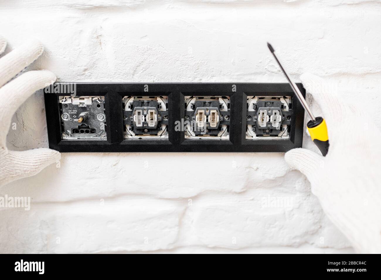 Install the switch hi-res stock photography and images - Alamy