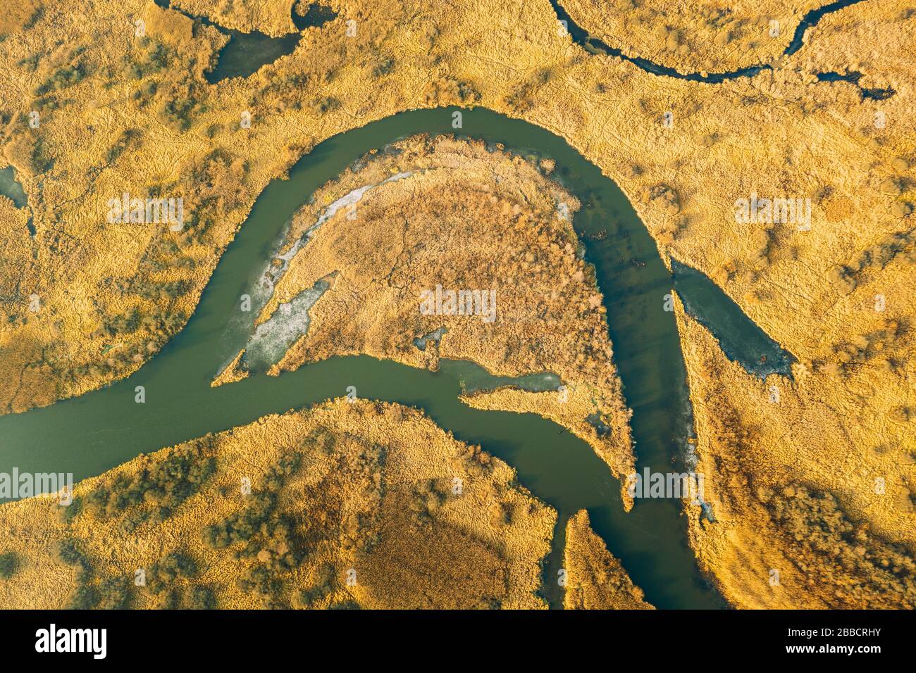 Flat dry marsh land hi-res stock photography and images - Alamy