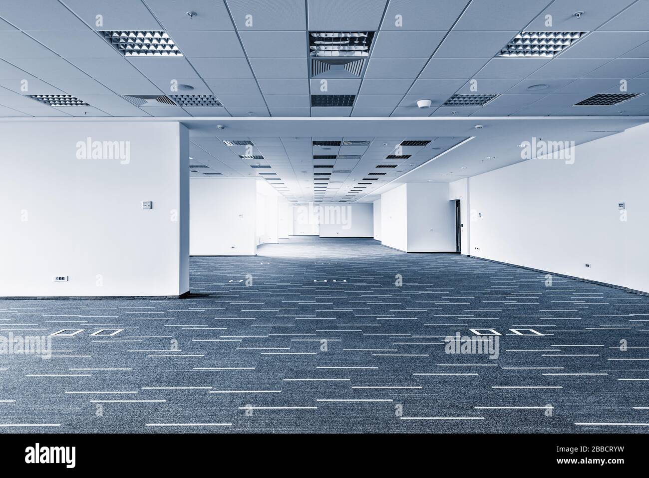 Interior of the new empty office building Stock Photo - Alamy