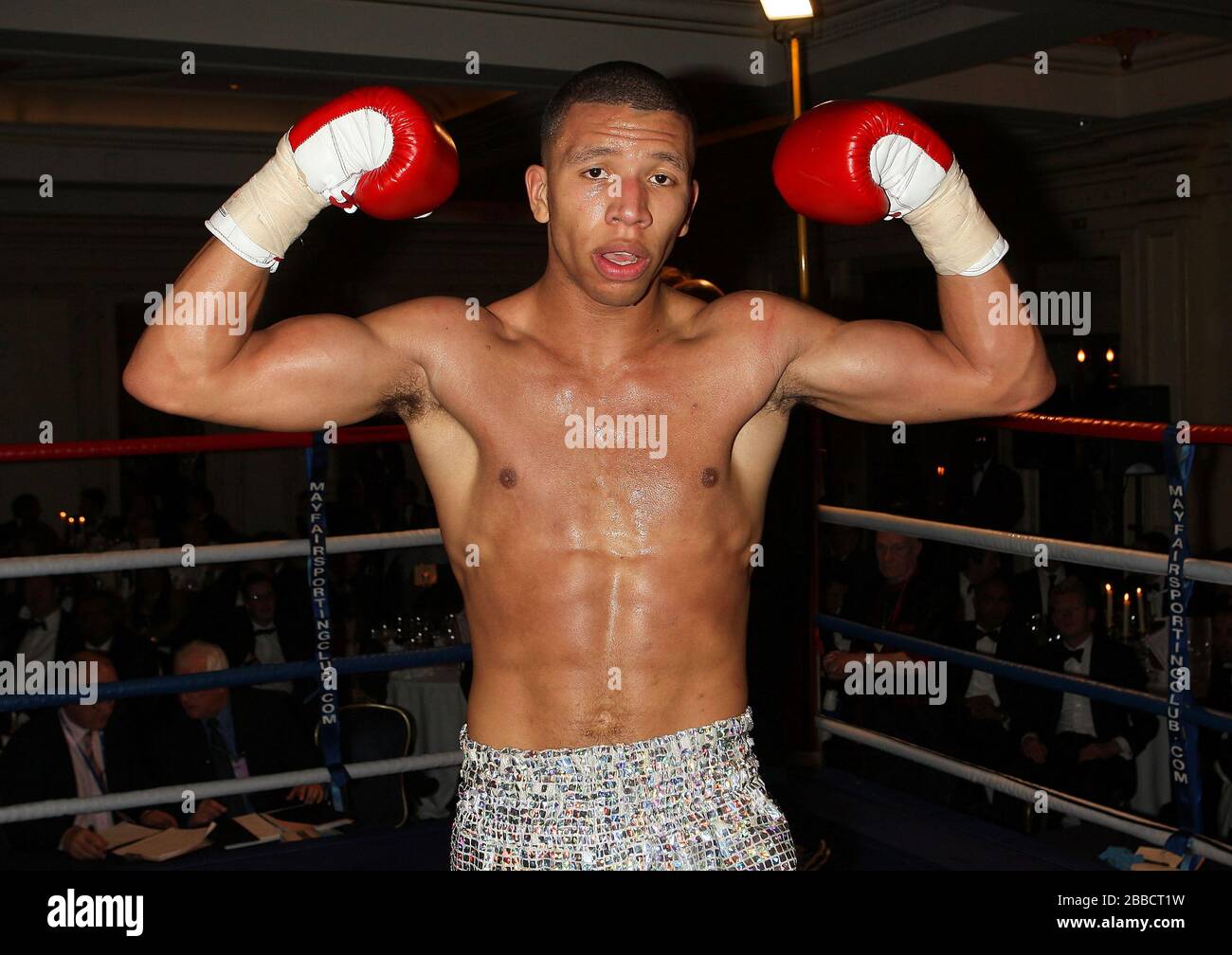 Lee Duncan (silver shorts) defeats Joe Smyth in a Light-Heavyweight ...