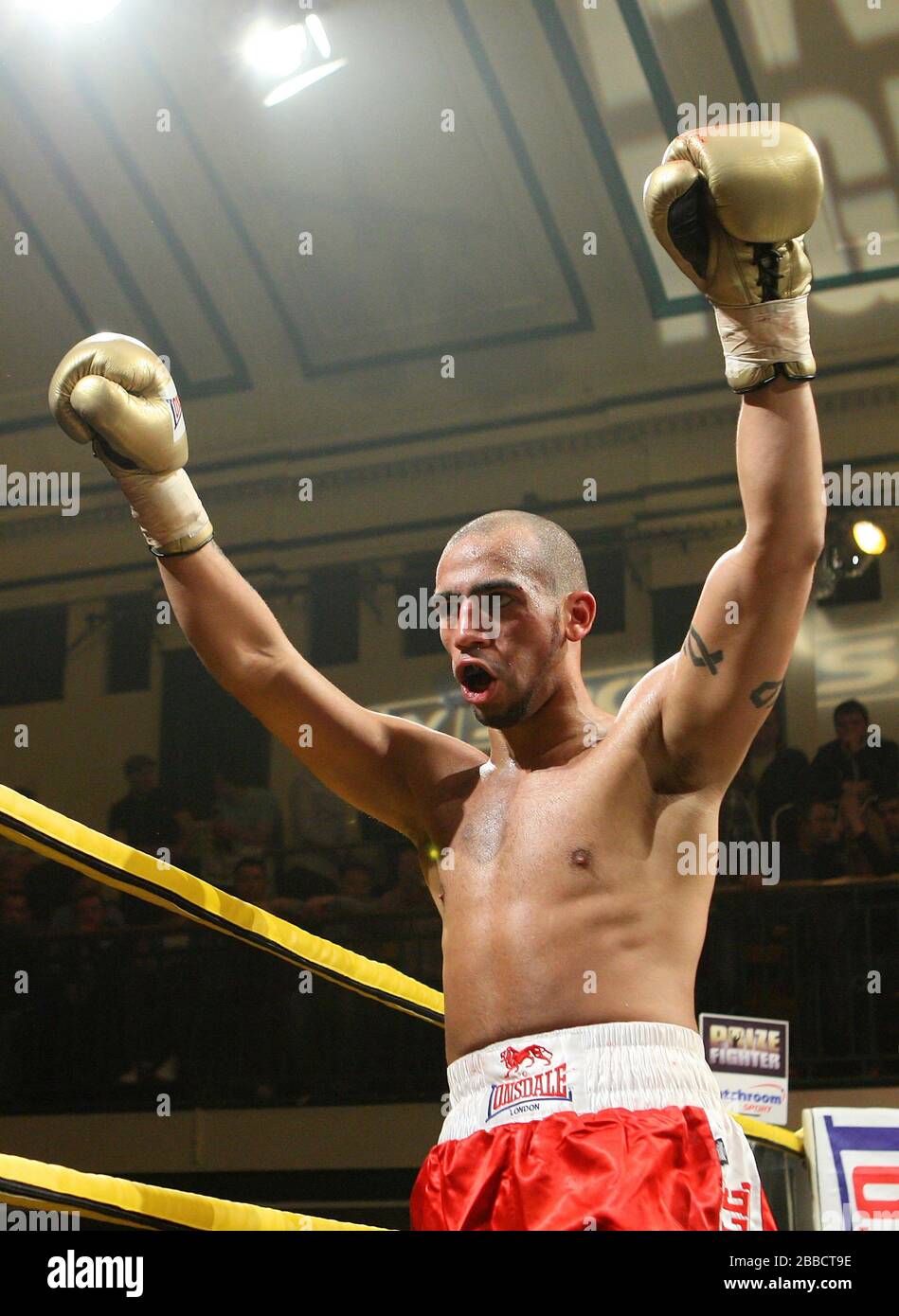 Boxing sinclair hi-res stock photography and images - Alamy