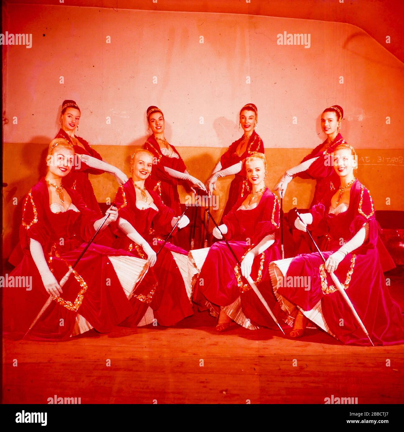 Bluebell girls and lido hi-res stock photography and images - Alamy