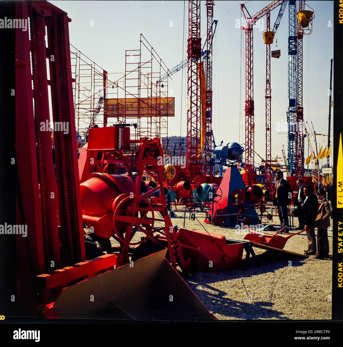 1971 lyon hi-res stock photography and images - Alamy