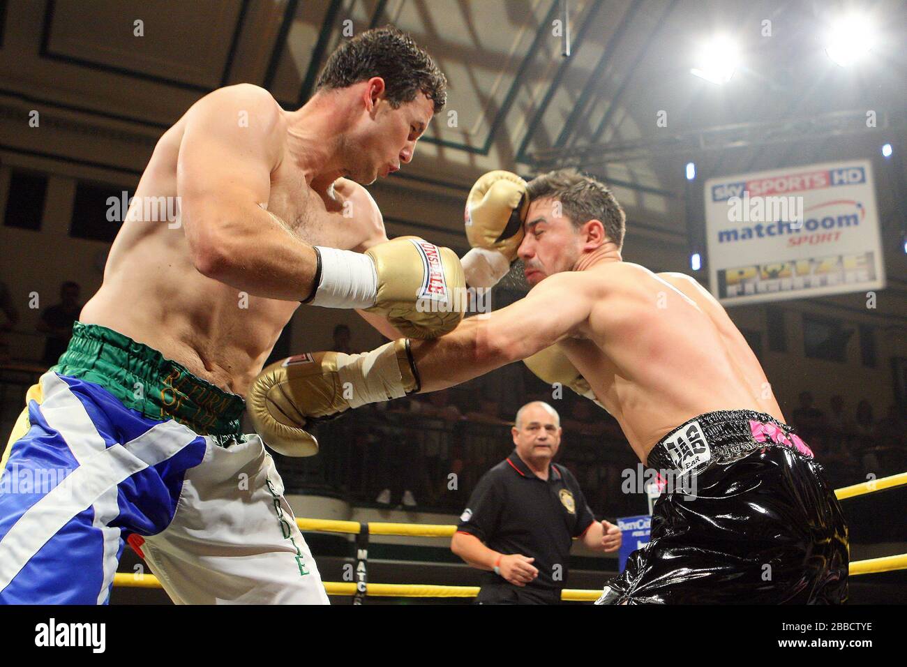 Daniel Cadman (black/pink shorts) defeats Eddie McIntosh in Round One ...