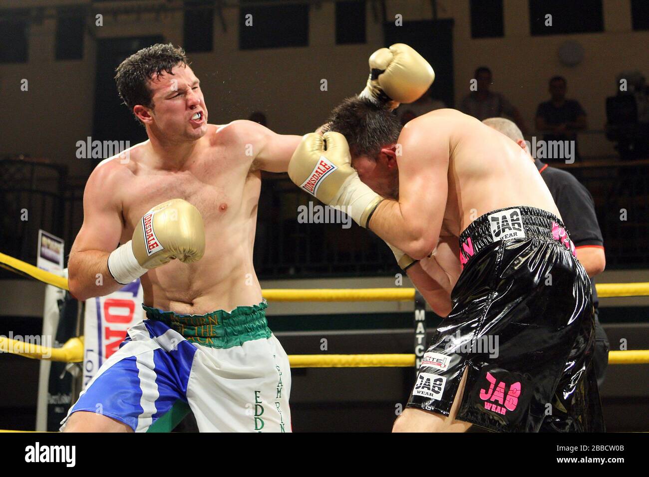 Daniel Cadman (black/pink shorts) defeats Eddie McIntosh in Round One ...