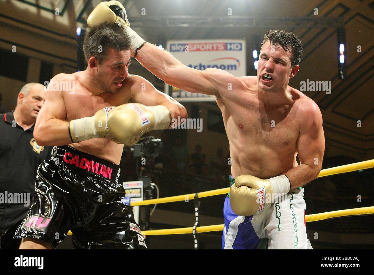 Daniel Cadman (black/pink shorts) defeats Eddie McIntosh in Round One ...