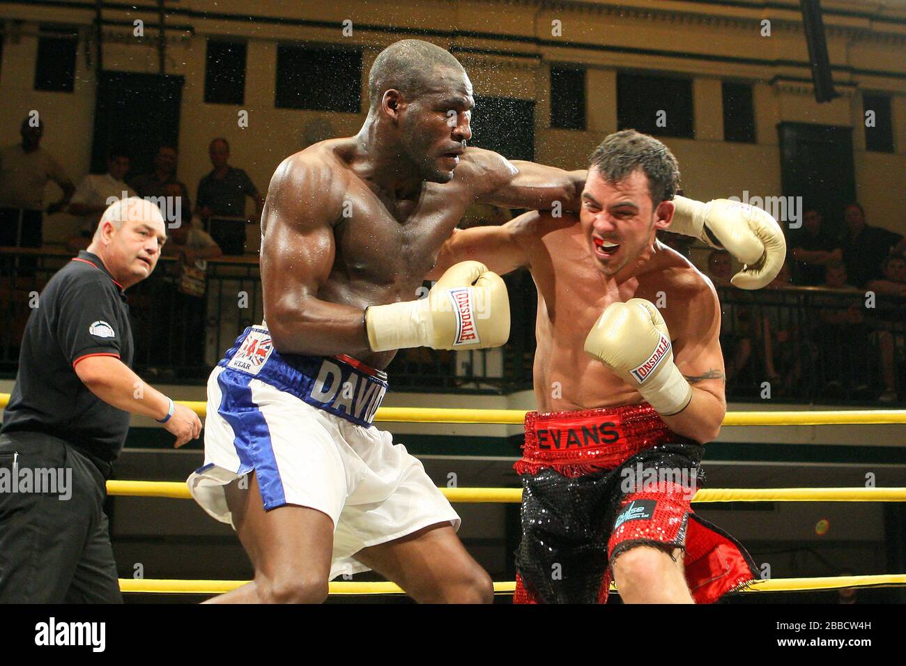 Paul David (white/blue shorts) defeats Jeff Evans in the Semi-Final of ...