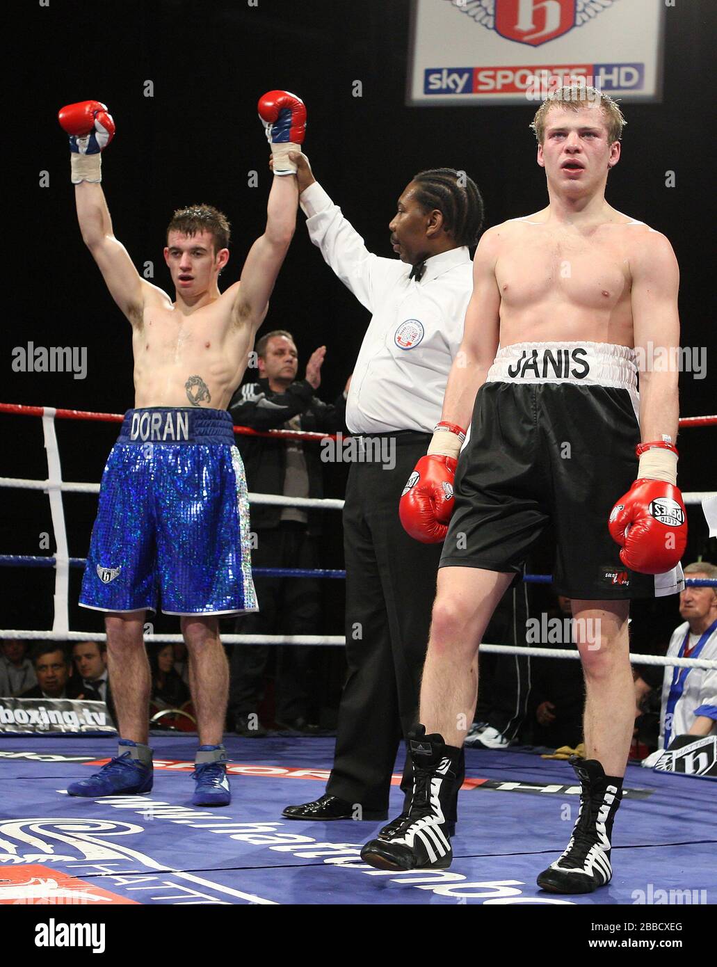 Tom Doran (blue shorts) defeats Janis Chernouskis in a Light ...