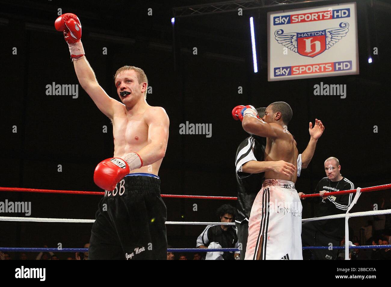 Boxing british light middleweight title hi-res stock photography and ...