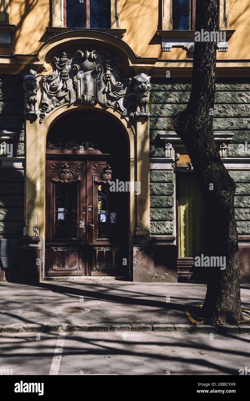 Old Town Street Historical Building Stock Photo - Alamy