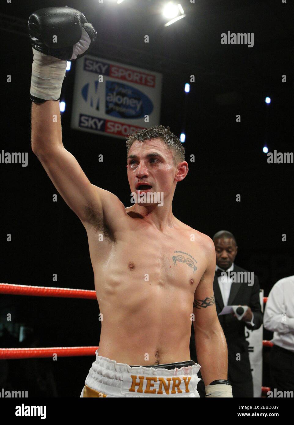 Henry Castle (Salisbury, white shorts) defeats Kevin O'Hara (Bristol ...