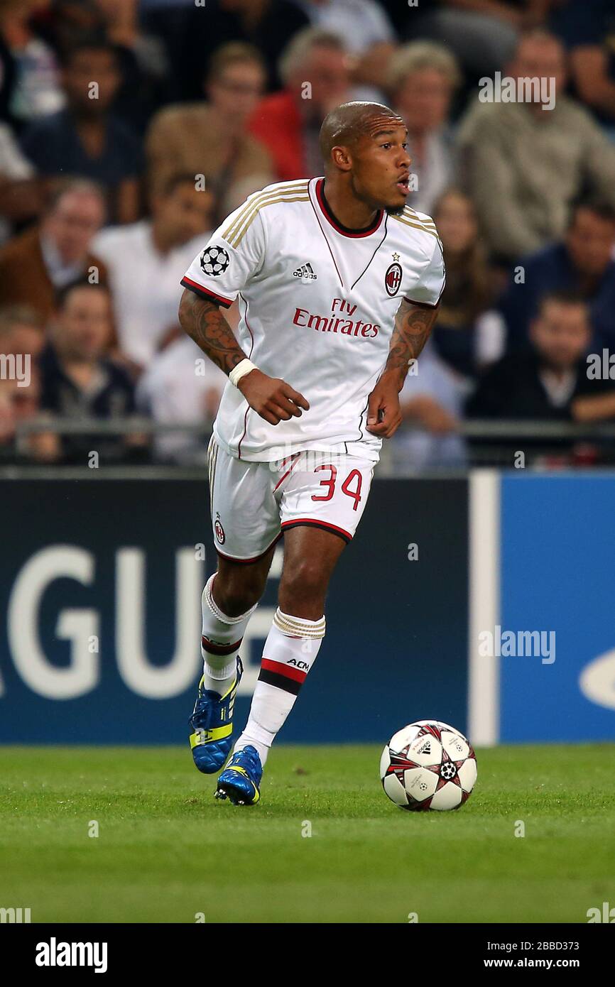 Nigel De Jong, AC Milan Stock Photo - Alamy