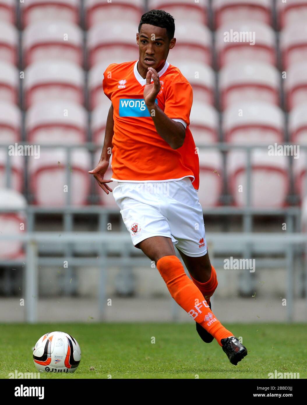 Blackpool's Thomas Ince during game against Newcastle United Stock ...