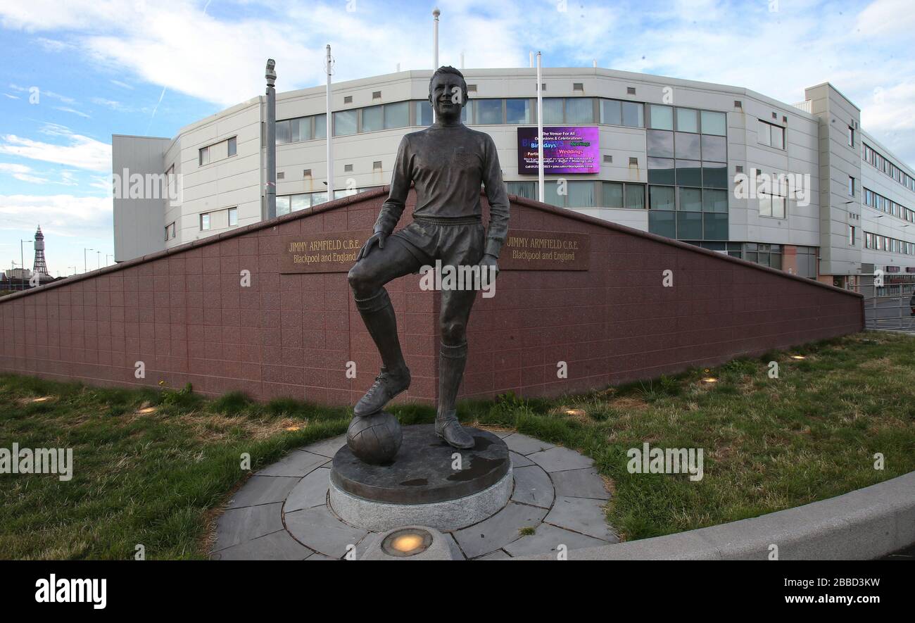 Blackpool and England's Jimmy Armfield CBE statue outside Bloomfield ...