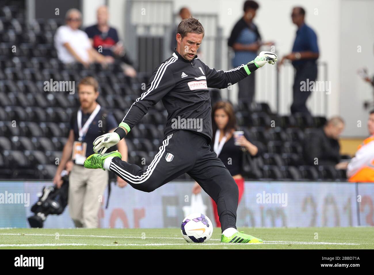 Fulham goalkeeper Maarten Stekelenburg Stock Photo - Alamy