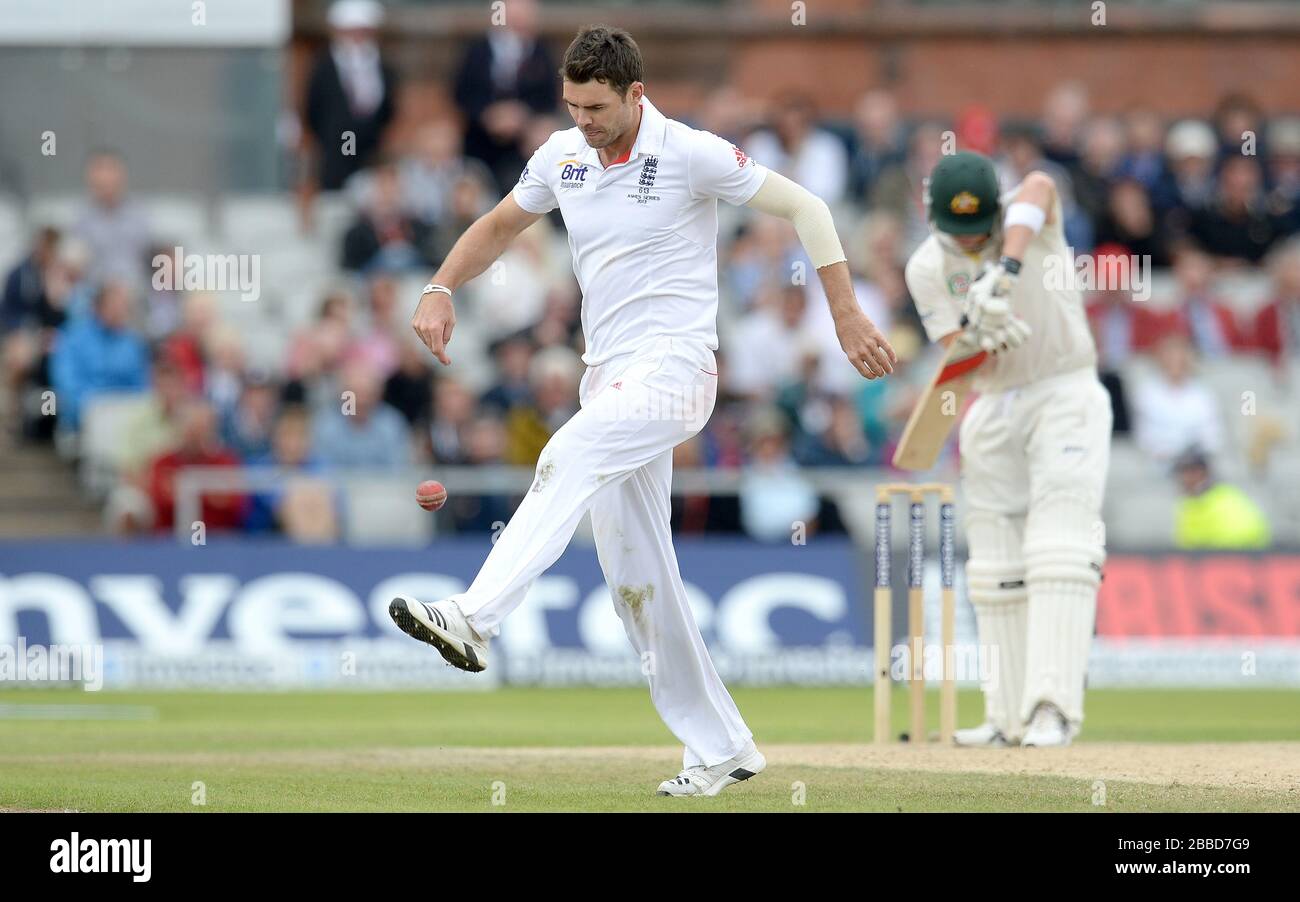 Football 10040 hi-res stock photography and images - Alamy