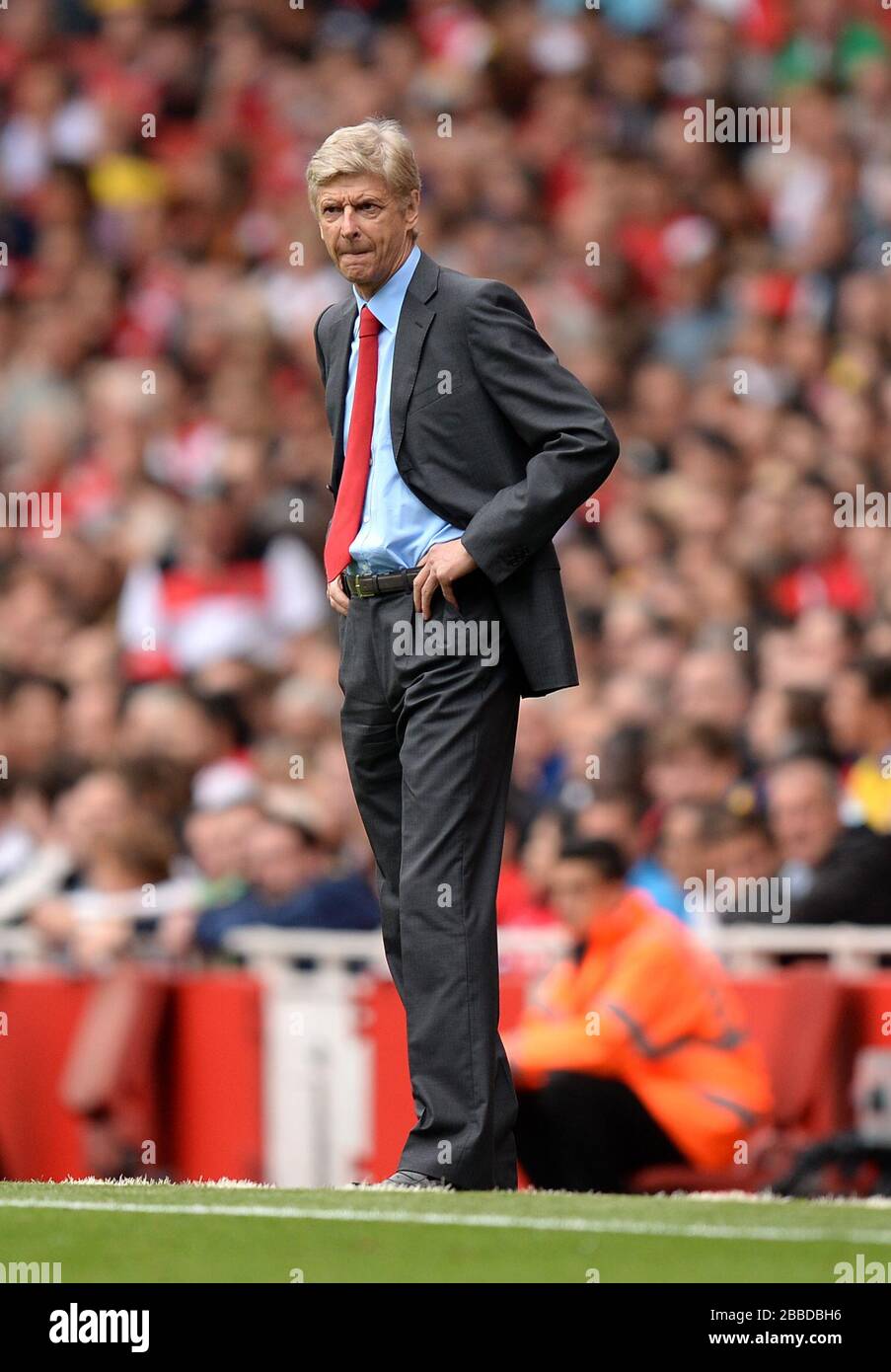 Arsenal manager Arsene Wenger on the touchline Stock Photo - Alamy