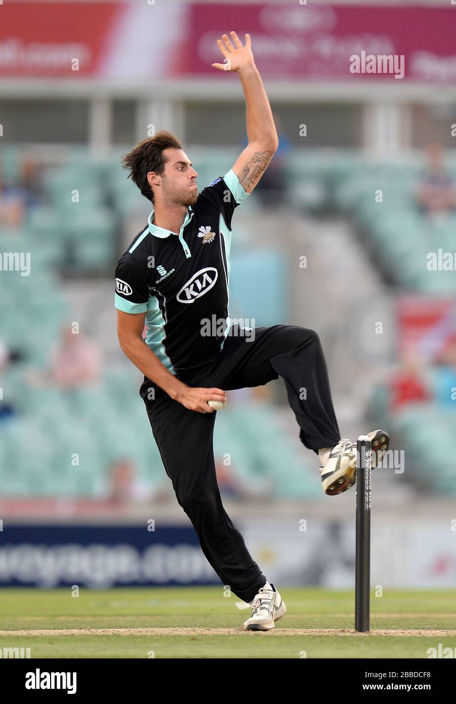 Surrey's Tom Jewell bowls Stock Photo - Alamy