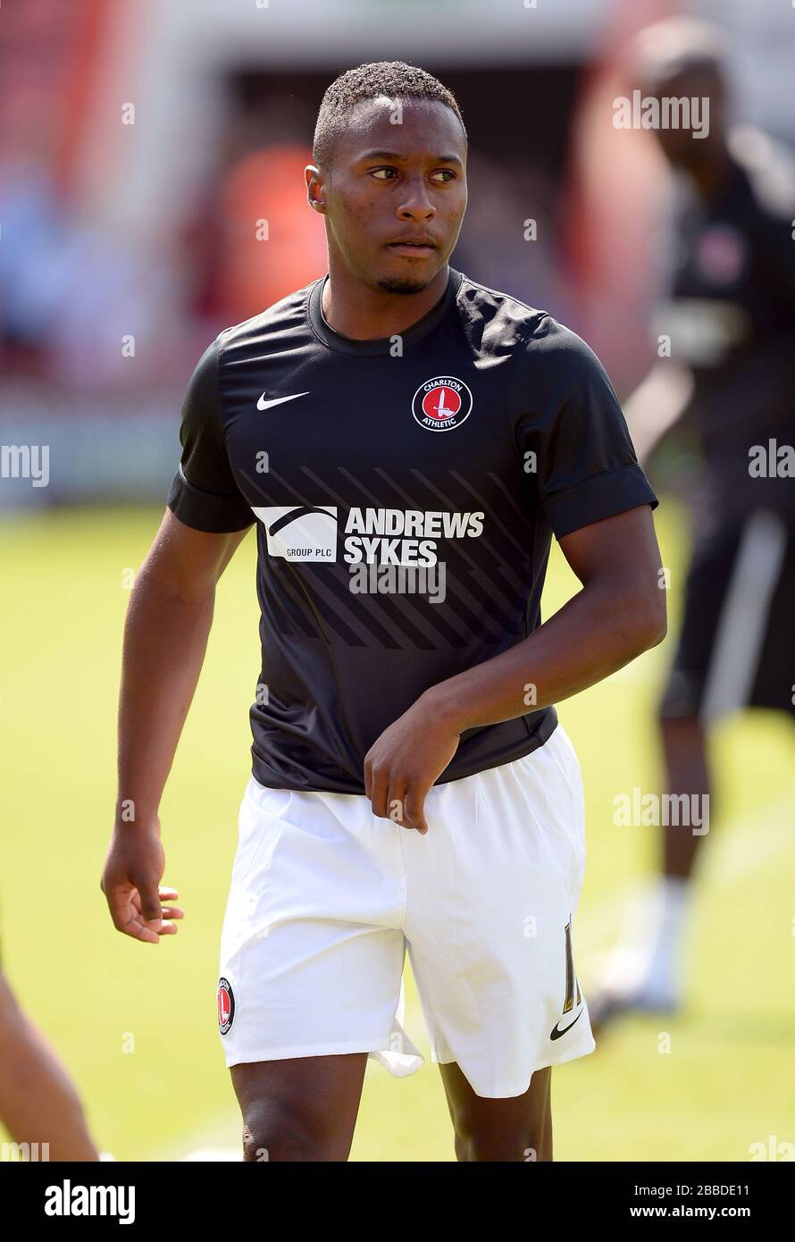 Callum Harriott, Charlton Athletic Stock Photo - Alamy