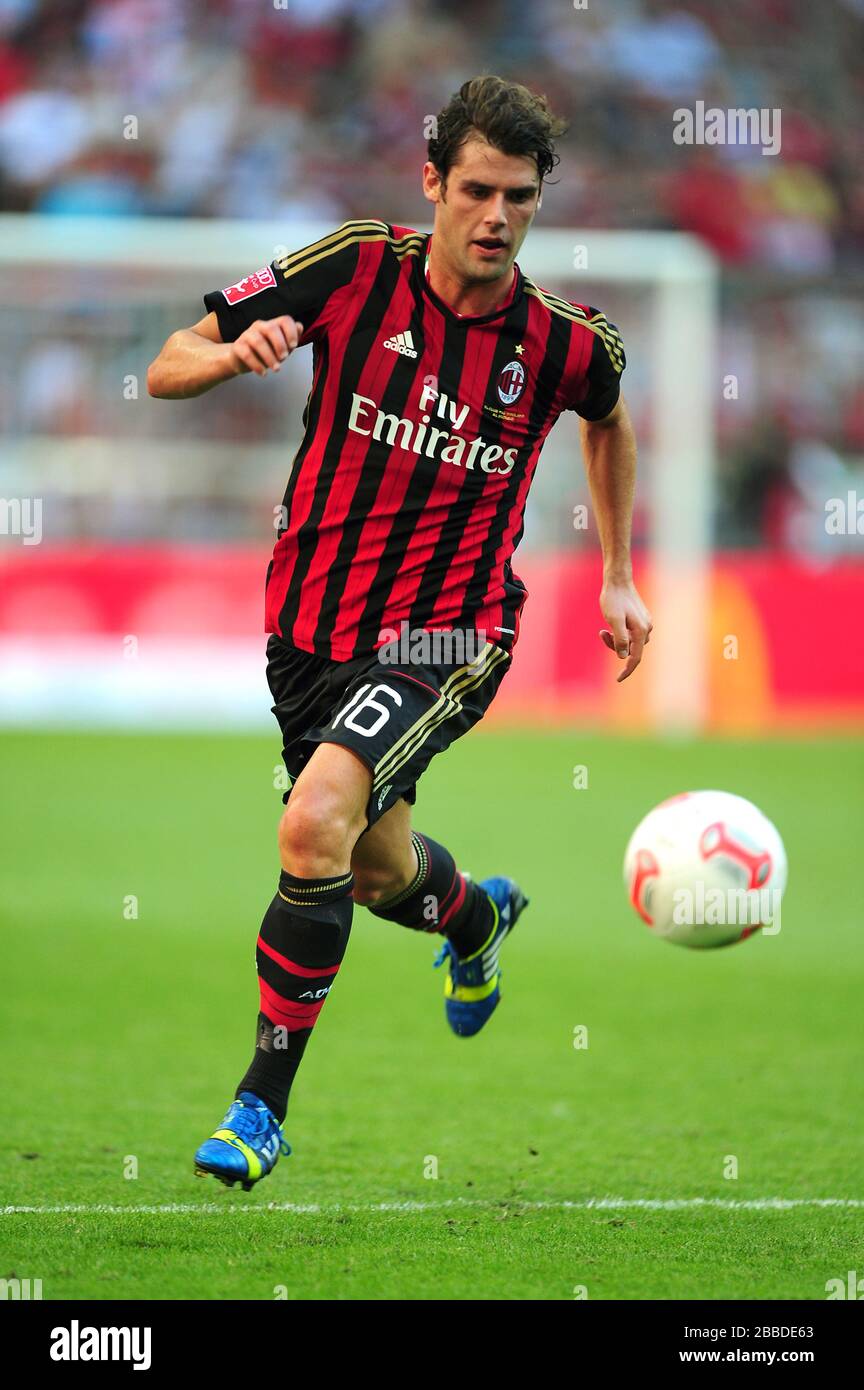 Andrea Poli, AC Milan Stock Photo - Alamy