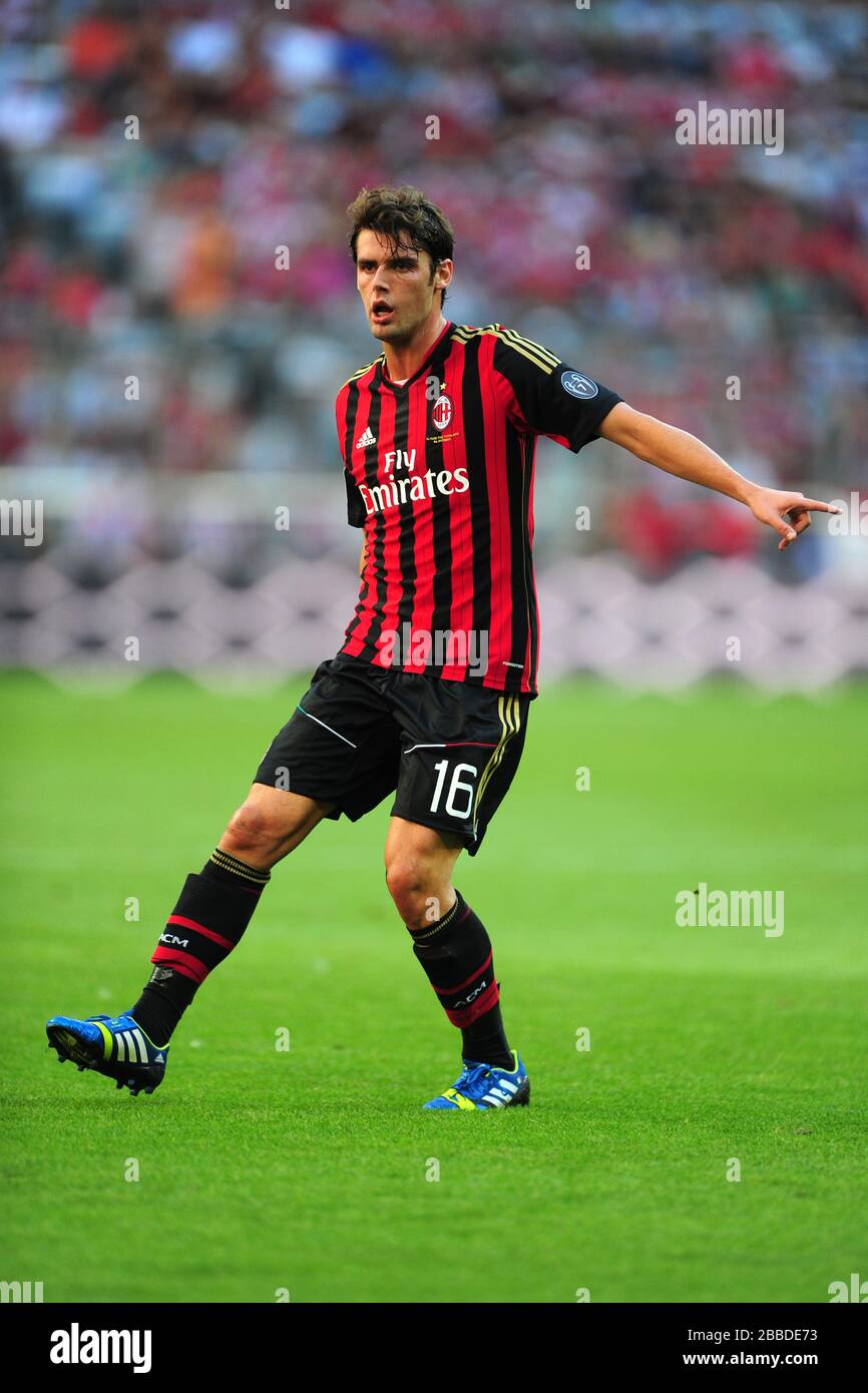 Andrea Poli, AC Milan Stock Photo - Alamy