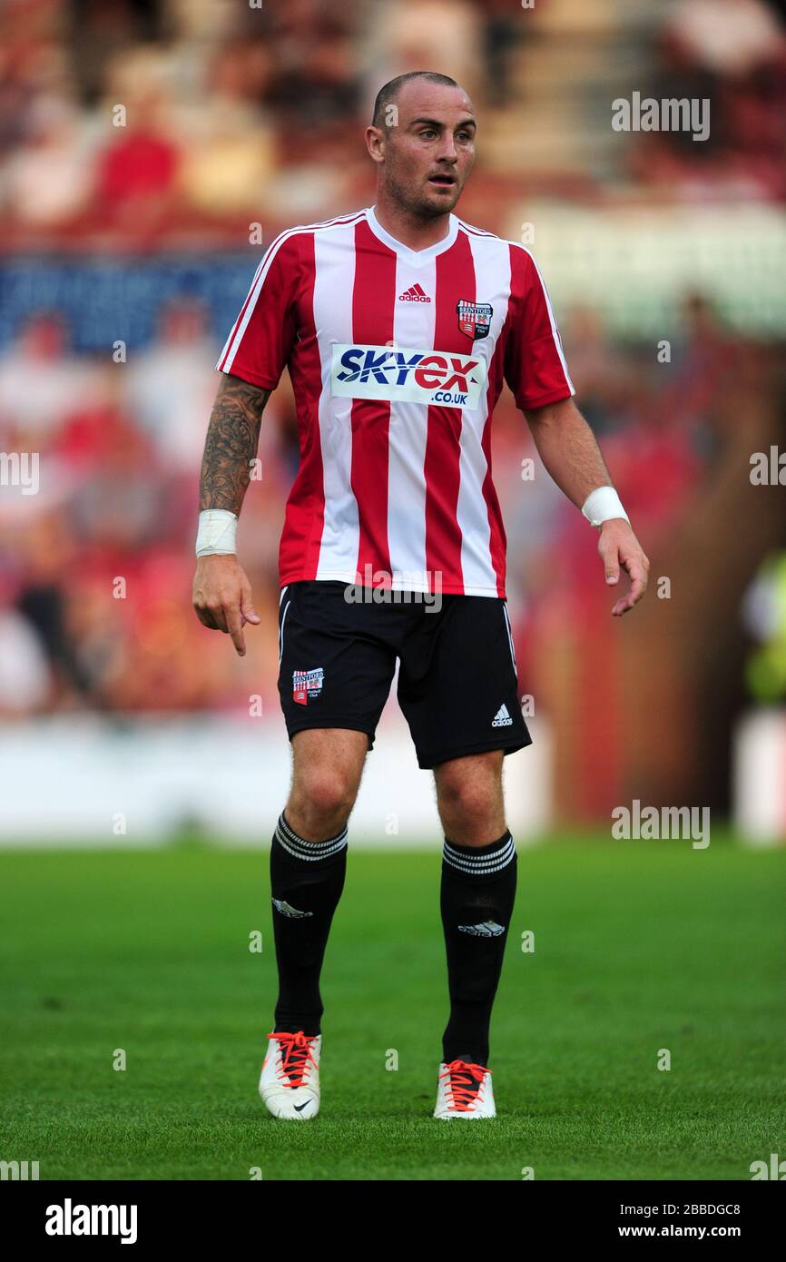 Alan McCormack, Brentford Stock Photo - Alamy
