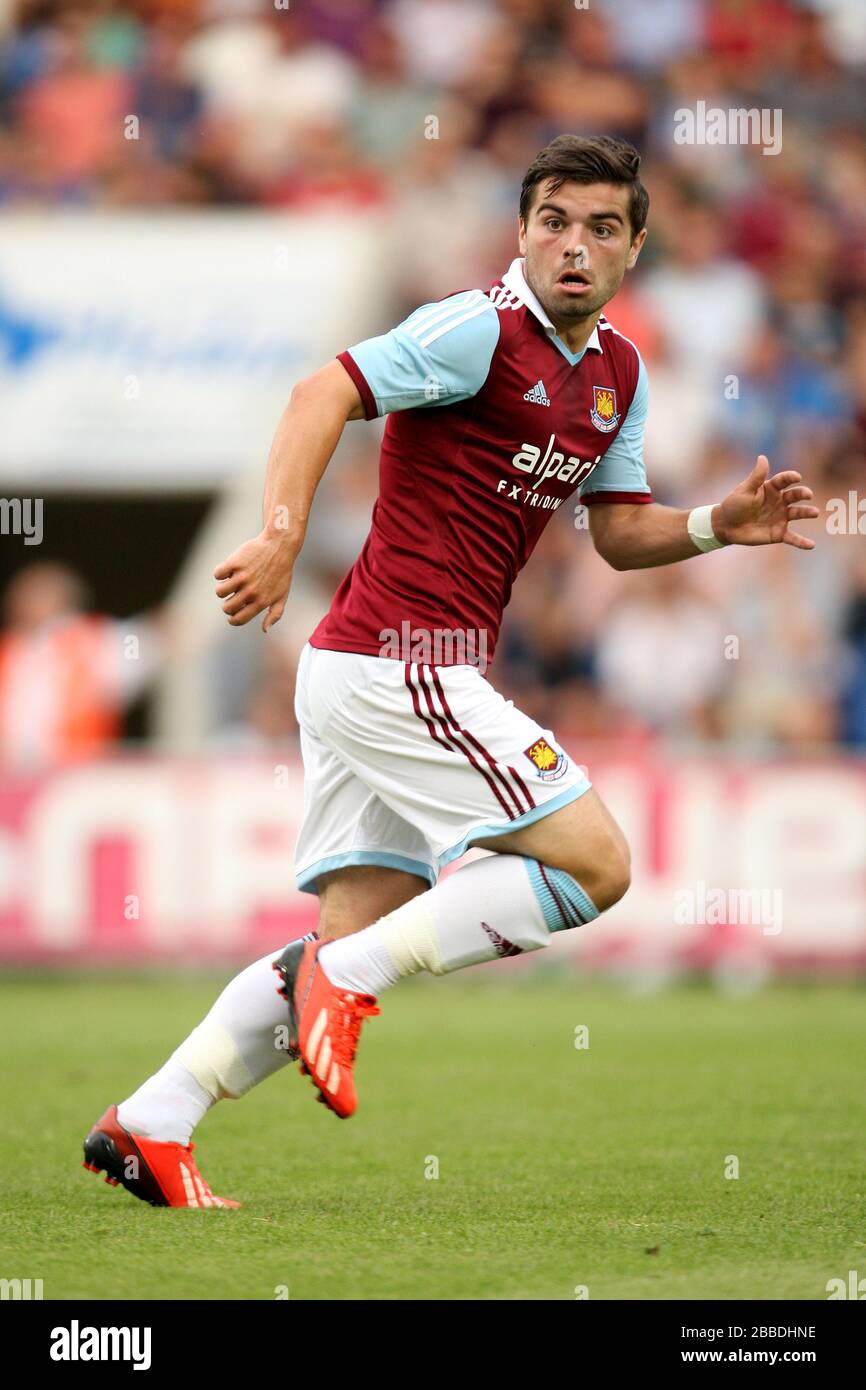 Elliott Lee, West Ham United Stock Photo - Alamy