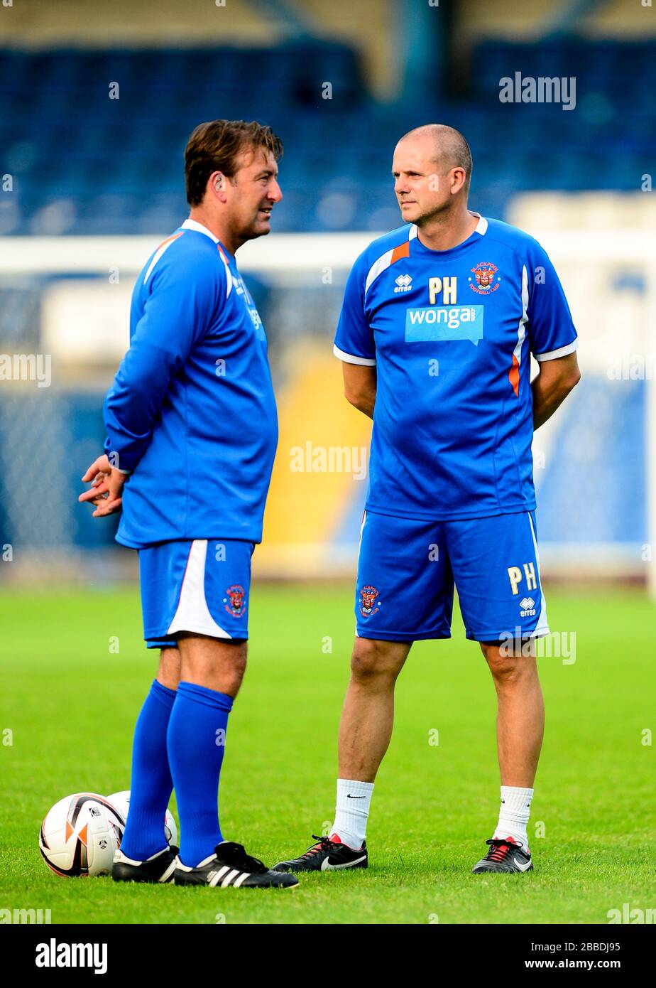 Phil Horner , Blackpool Head physiotherapist (right Stock Photo - Alamy