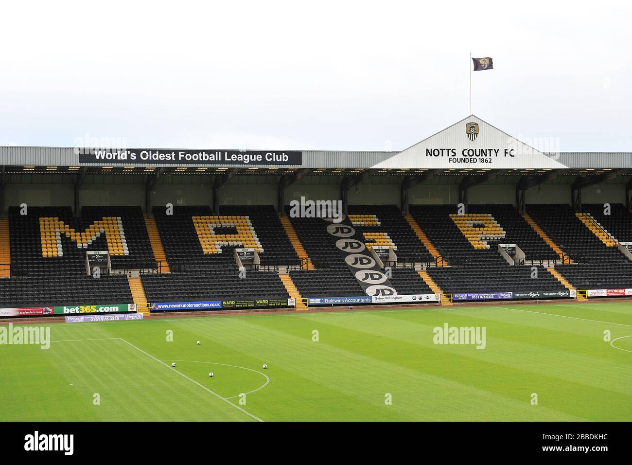Meadow lane general view hi-res stock photography and images - Alamy