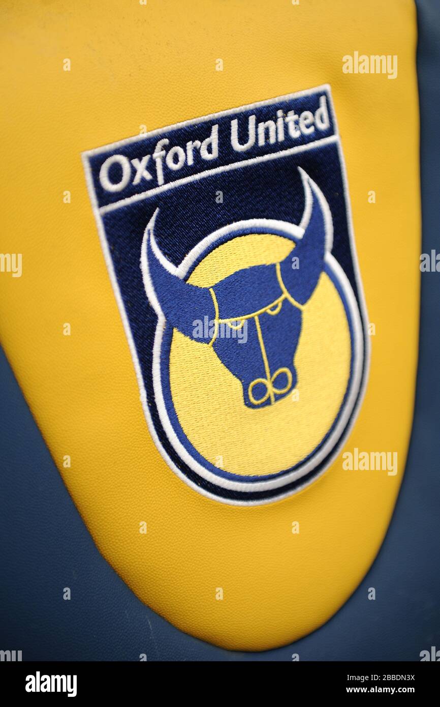 Oxford united badge hi-res stock photography and images - Alamy