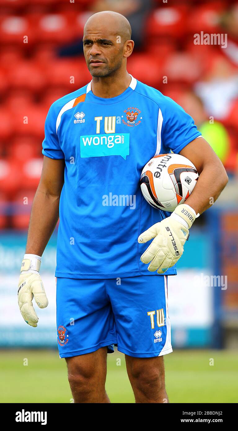 Goalkeeping Coach Tony Warner, Blackpool Stock Photo - Alamy