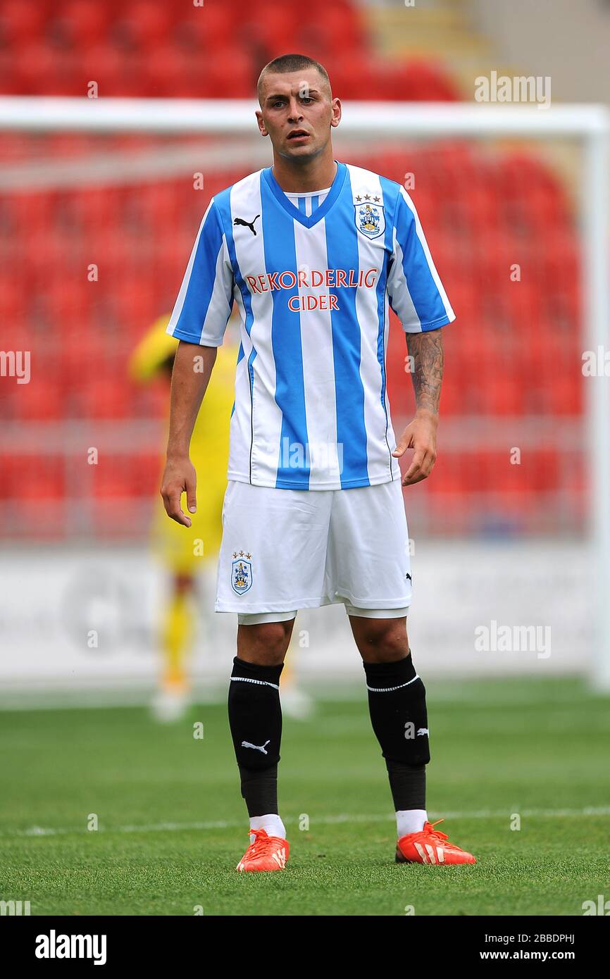 Jack hunt huddersfield town hi-res stock photography and images - Alamy