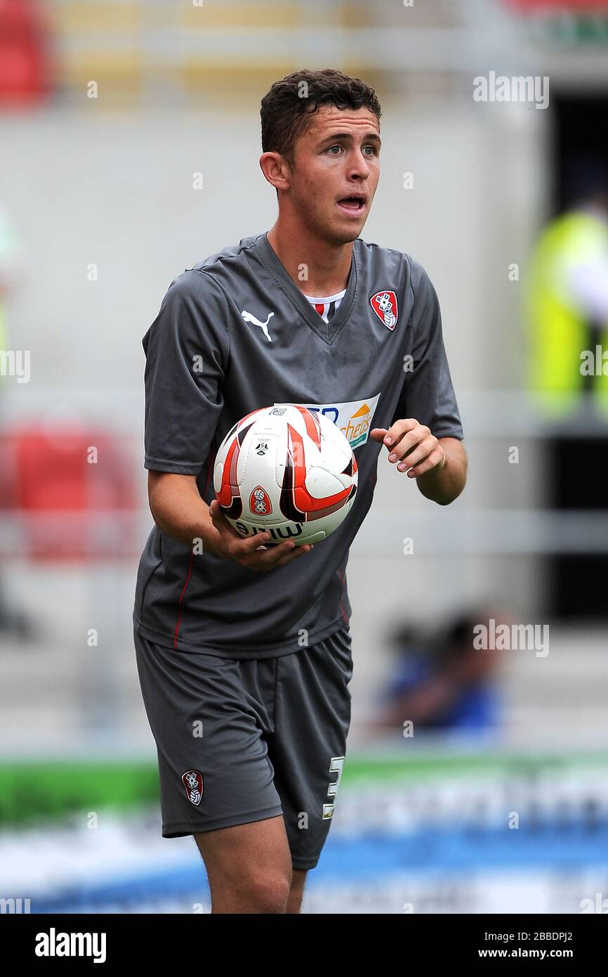 Daniel rowe hi-res stock photography and images - Alamy