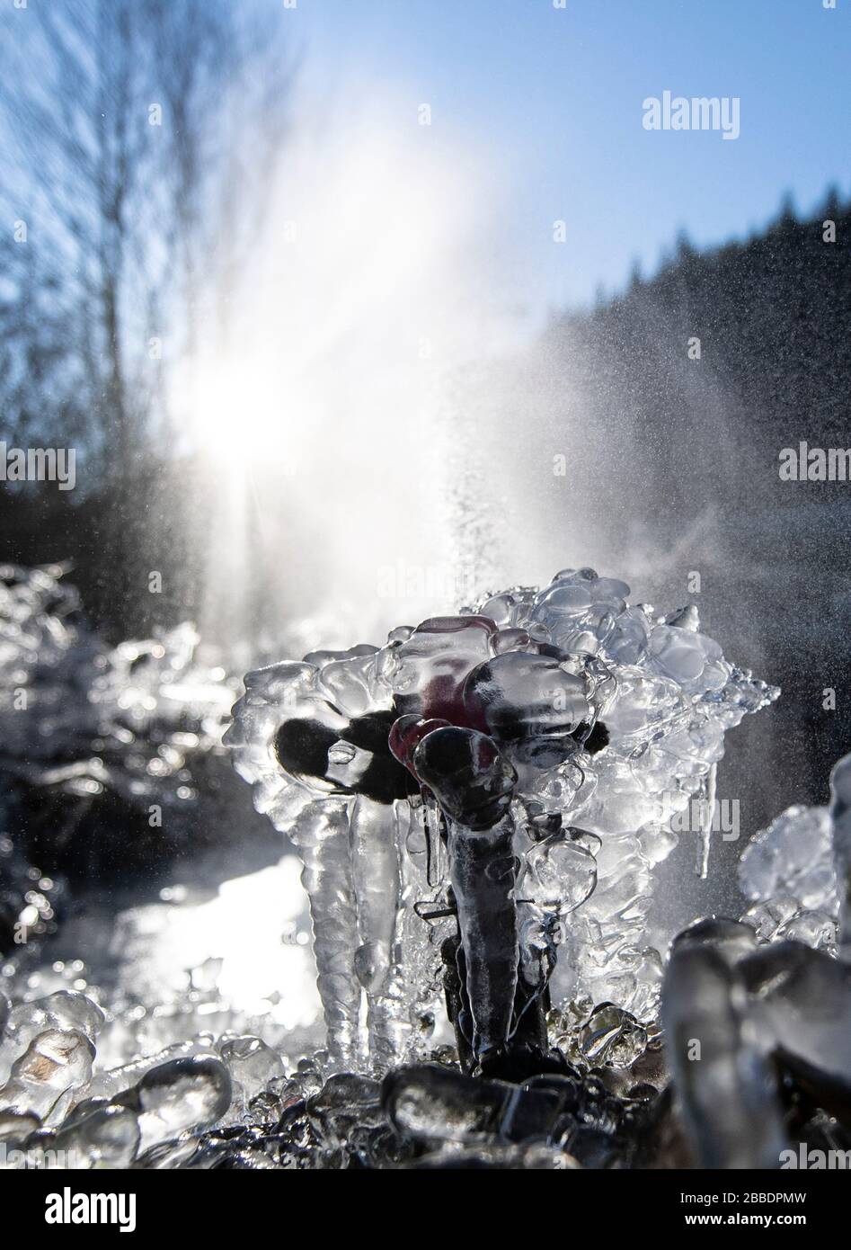 Buchenbach, Germany. 31st Mar, 2020. Different forms of ice have formed ...