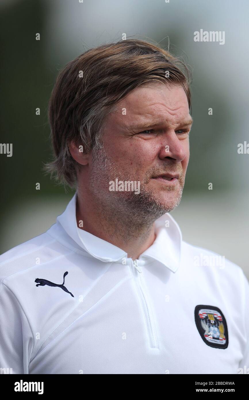 Coventry City manager Steven Pressley Stock Photo - Alamy