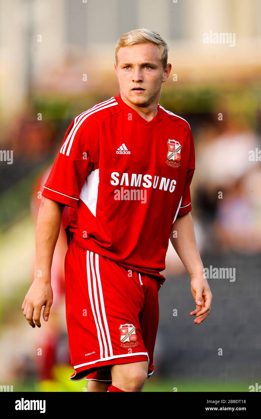 Alex Pritchard, Swindon Town Stock Photo - Alamy