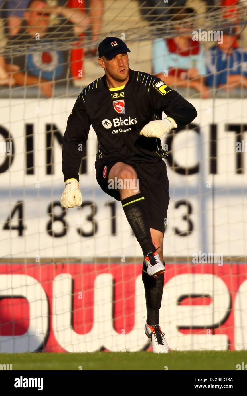 Goalkeeper barry roche hi-res stock photography and images - Alamy