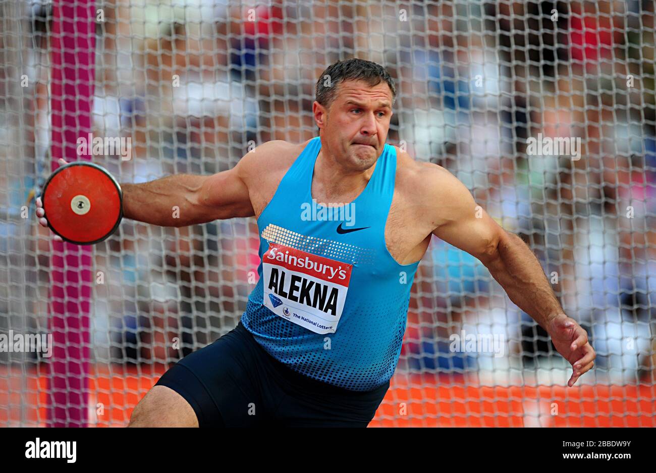 Lithuanias virgilijus alekna in action during the mens discus hi-res ...