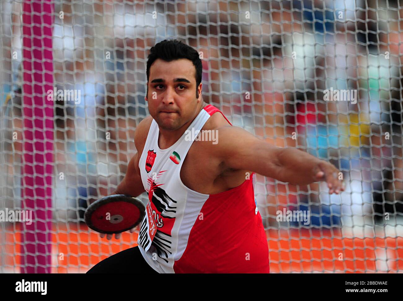 10002 athletics london discus hi-res stock photography and images - Alamy