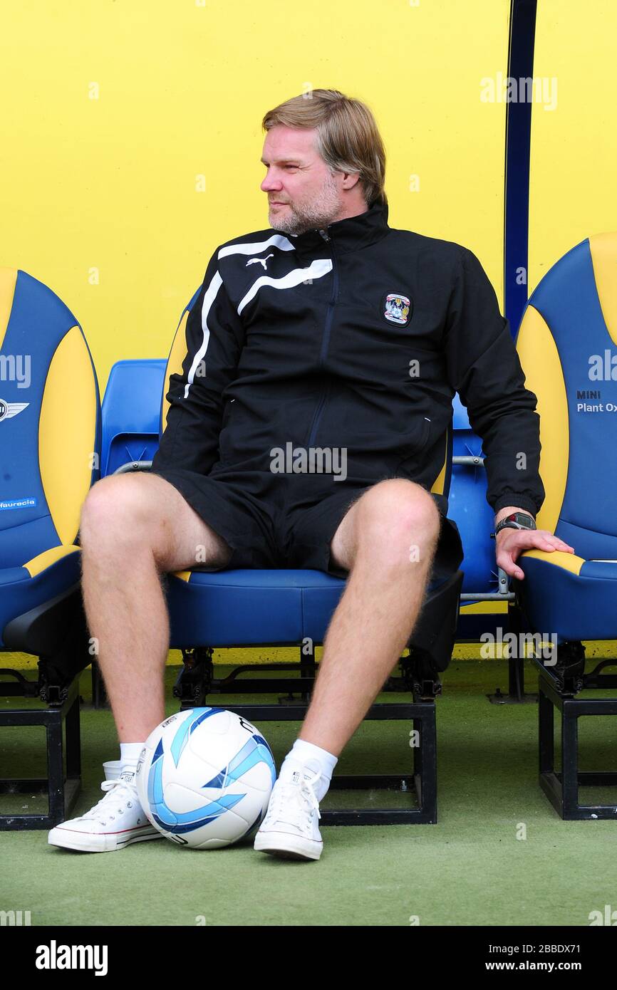 Coventry City manager Steven Pressley Stock Photo - Alamy