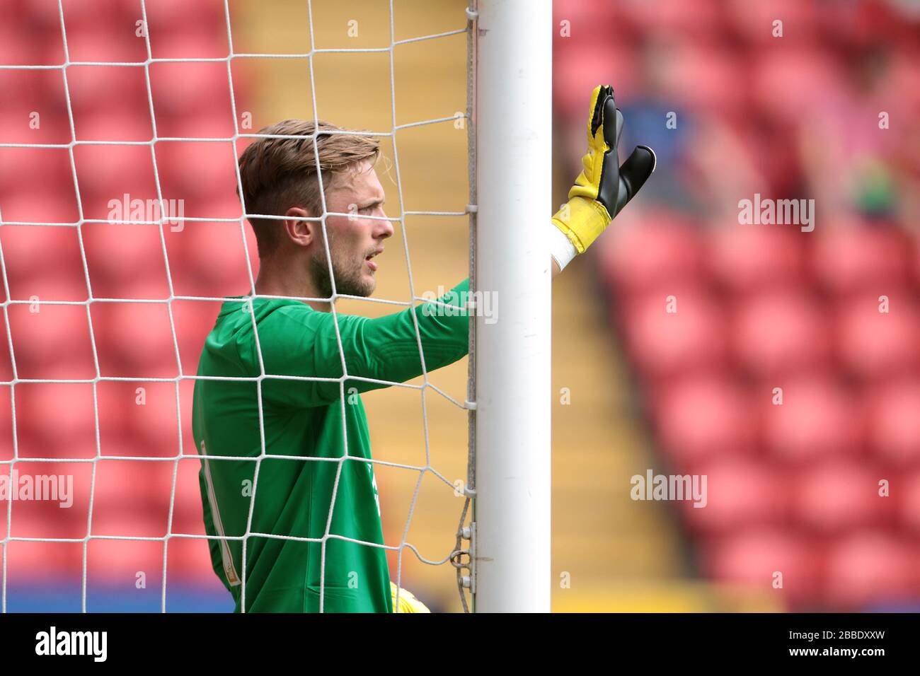 Charlton Athletic goalkeeper Ben Hamer Stock Photo - Alamy